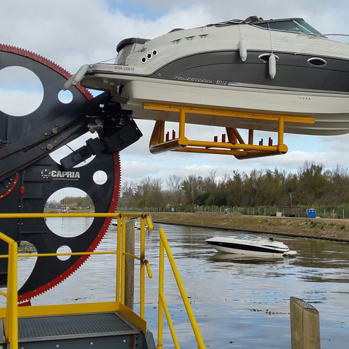 Boat launching system - Rotary - CAPRIA - rotating