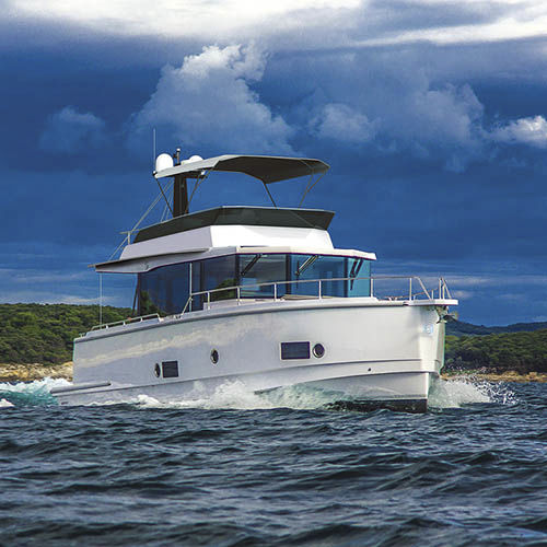 Inboard express cruiser - 44 - Seafaring Yachts - twin-engine ...