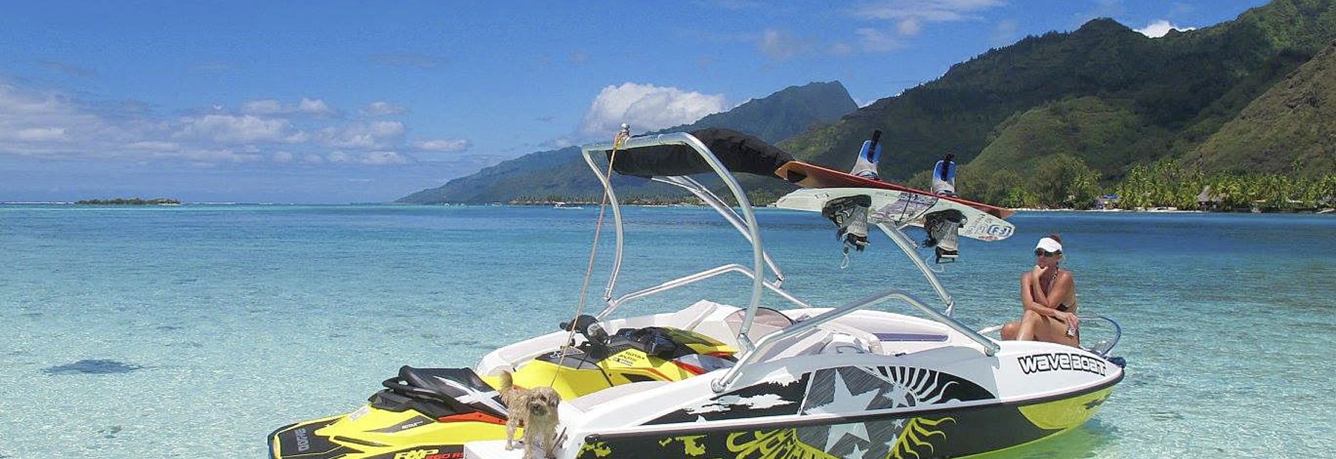 The Wave Boat 525 launched in French Polynesia! - SEALVER