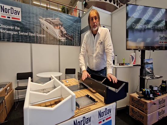 New series of davits with lock option - Vindafjord Municipality, Norway ...