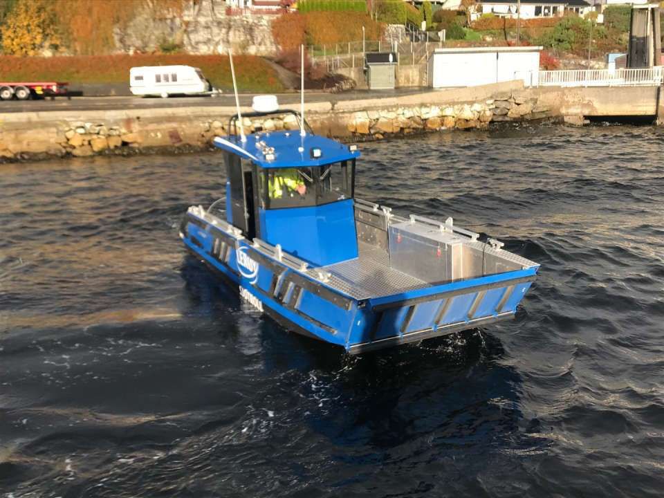 作業船業務用ボート - OXpro AL8 Firefighter - Hatløy Maritime AS - 捜索救助船 / 上陸用舟艇 ...