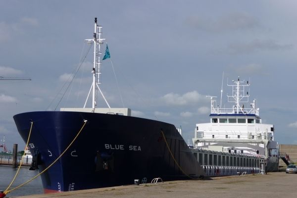 ばら荷貨物小船貨物船 - mv Blue Sea - Barkmeijer Stroobos BV