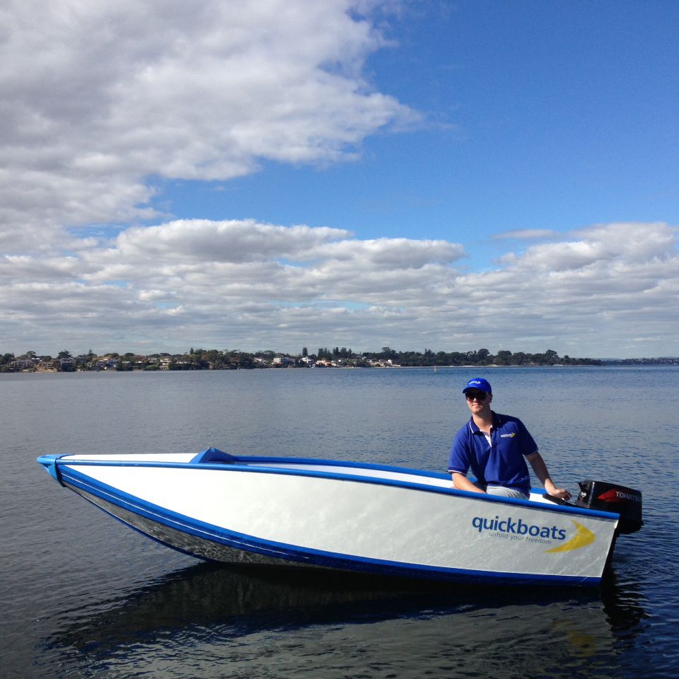 Bote com motor de popa - 3.7m Adventurer - Quickboats - dobrável / open ...