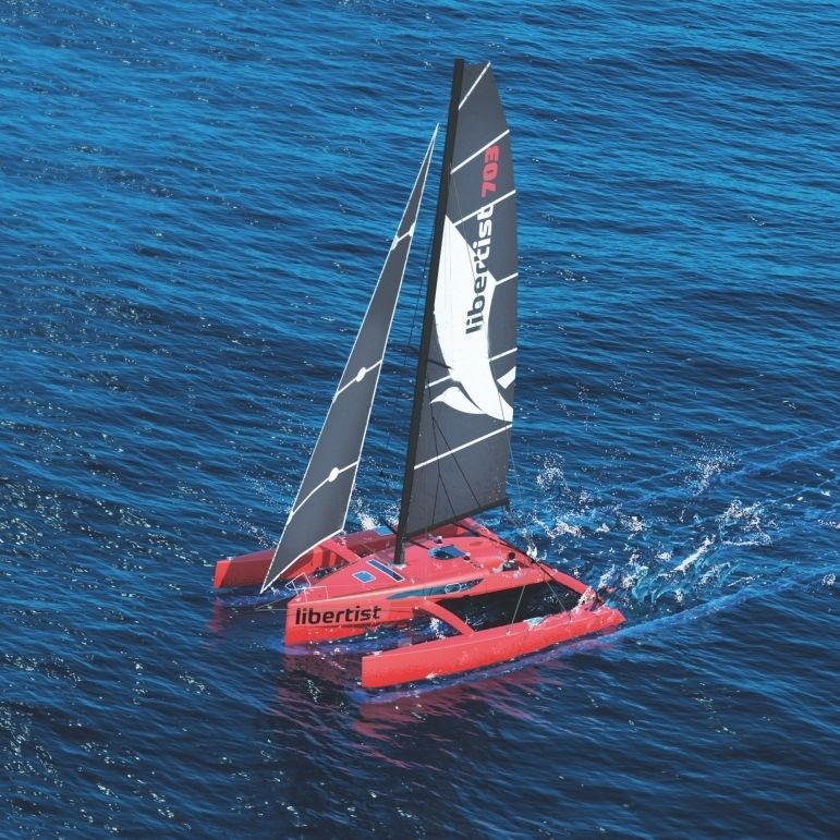 Trimarã - 703 - Libertist - de cruzeiro / em fibra de vidro / em fibra ...