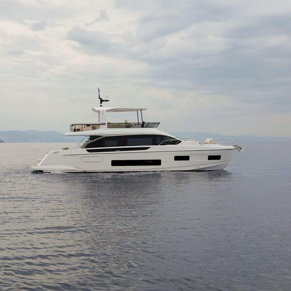 Iate a motor de cruzeiro - 62 - Azimut - com flybridge / 3 cabines ...
