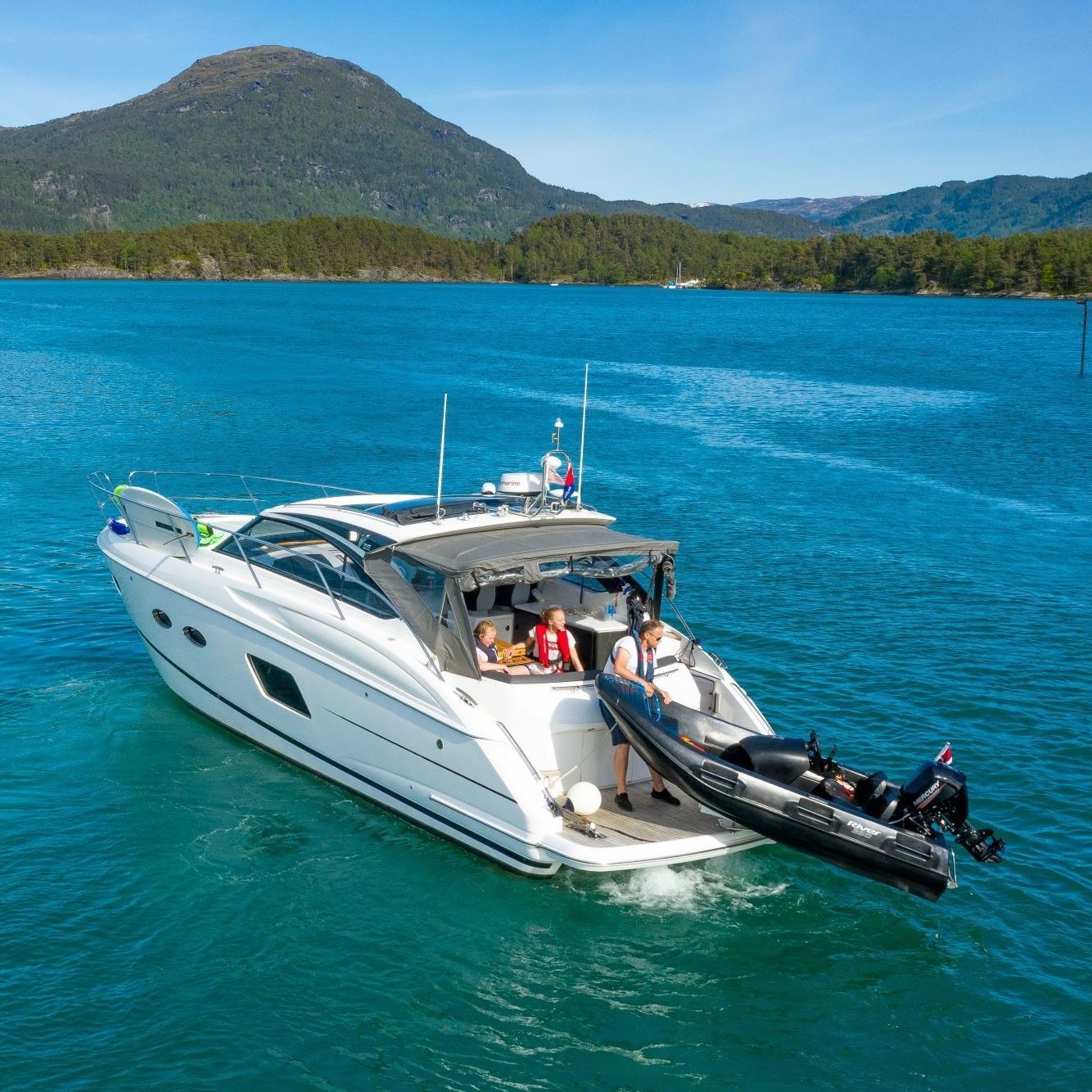 Turco para iate - H Design - NORDAV - NORWEGIAN SWIVEL DAVIT SYSTEM ...