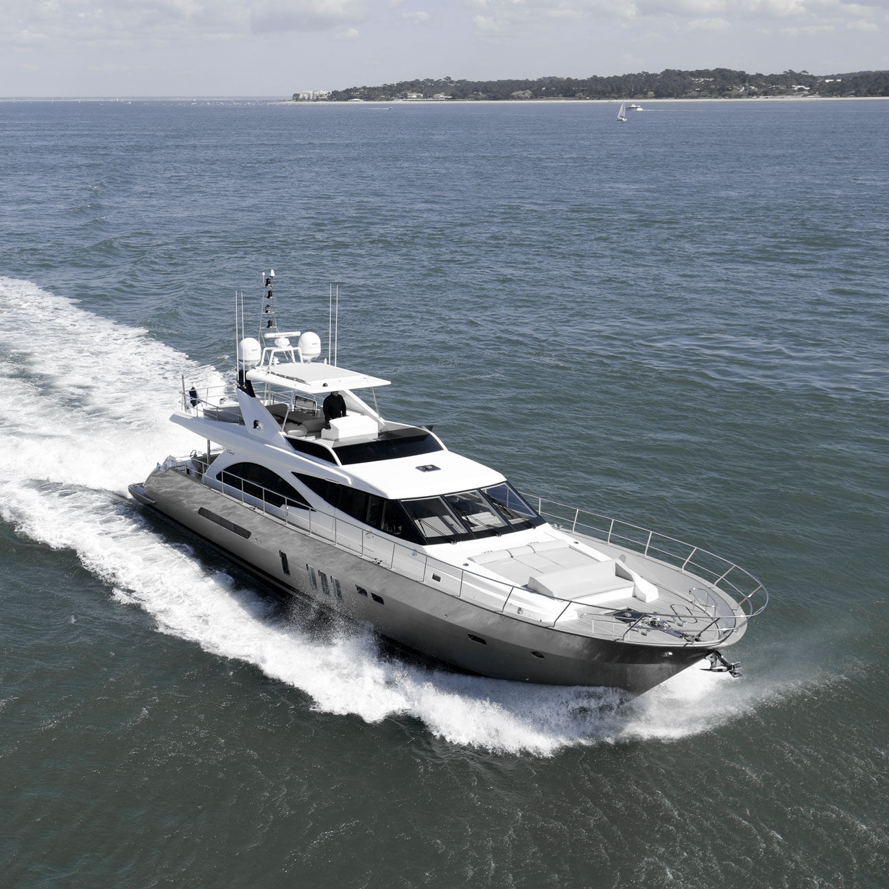 Iate a motor de cruzeiro - 2300 - Couach - com flybridge / com linha de ...