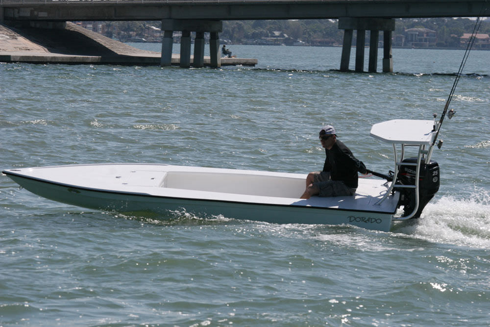 Bass boat com motor de popa - 16 SKIFF - Dorado - de pesca esportiva