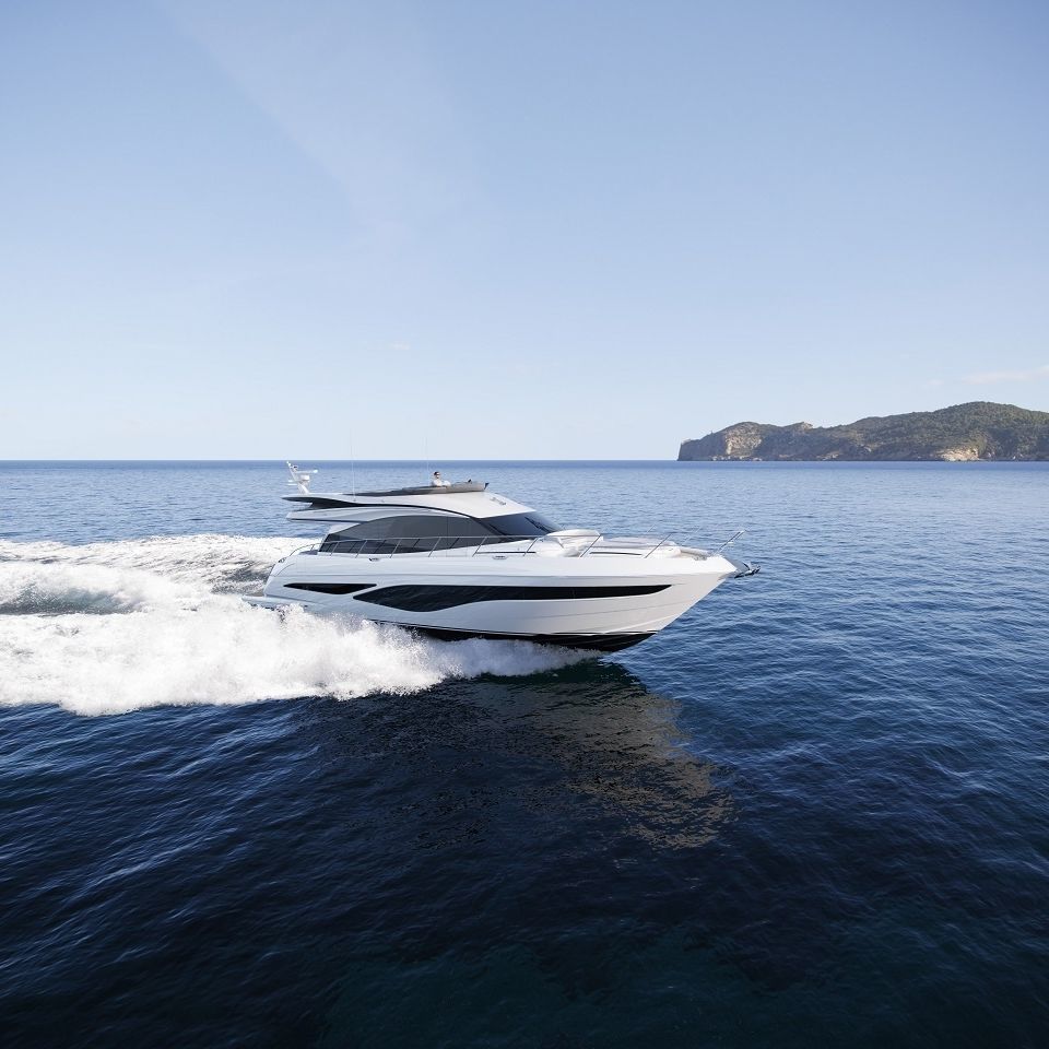 Iate a motor de cruzeiro - F65 - Princess - com flybridge / 3 cabines ...