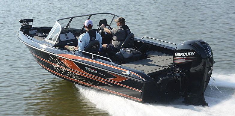 Bay boat com motor de popa - 186 FISHUNTER - Triton Boats - com console ...