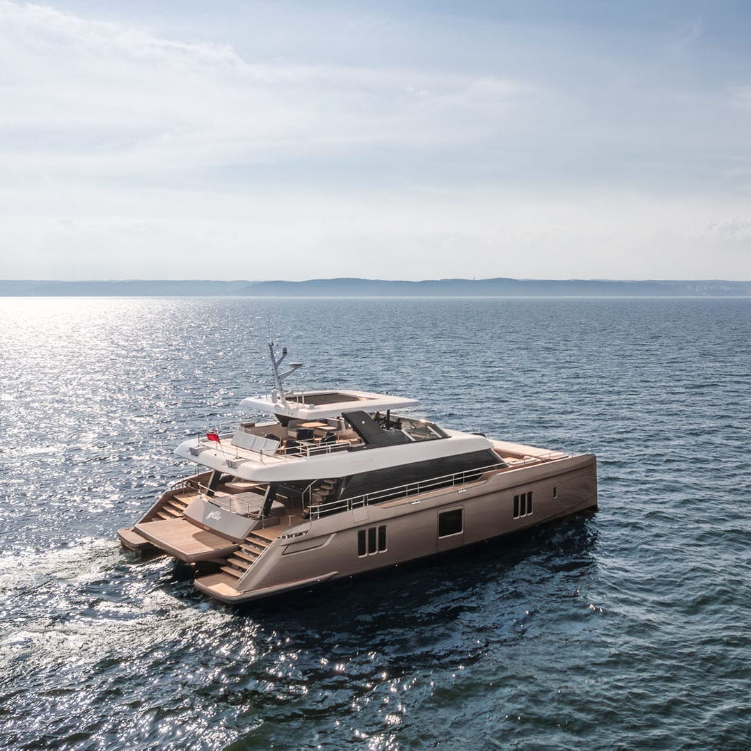 Iate a motor catamarã - RED AZALEA - Sunreef Yachts - de cruzeiro / com ...