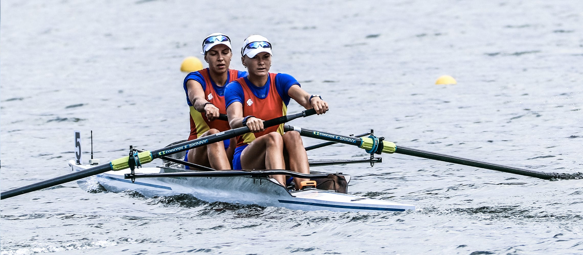 Barco de remo de regata - F30 - Filippi - dois de palamenta simples