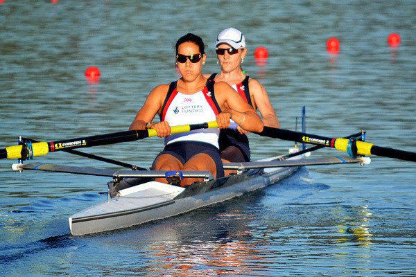 Barco de remo de regata - MOULD 213 - Sykes - dois de palamenta simples ...