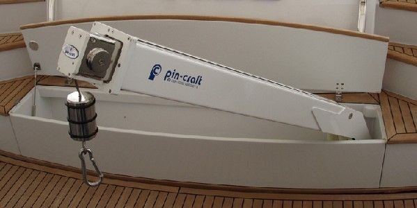 Turco para barco - 38GSR2 - Pin-craft - hidráulico / telescópico / retrátil