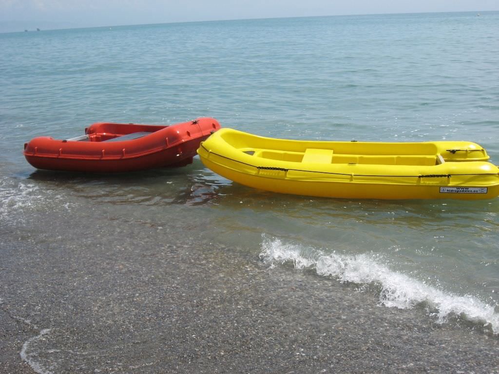 Bote auxiliar com motor de popa - ZODINORY - AVENTURAS AQUATICAS - LA NORIA