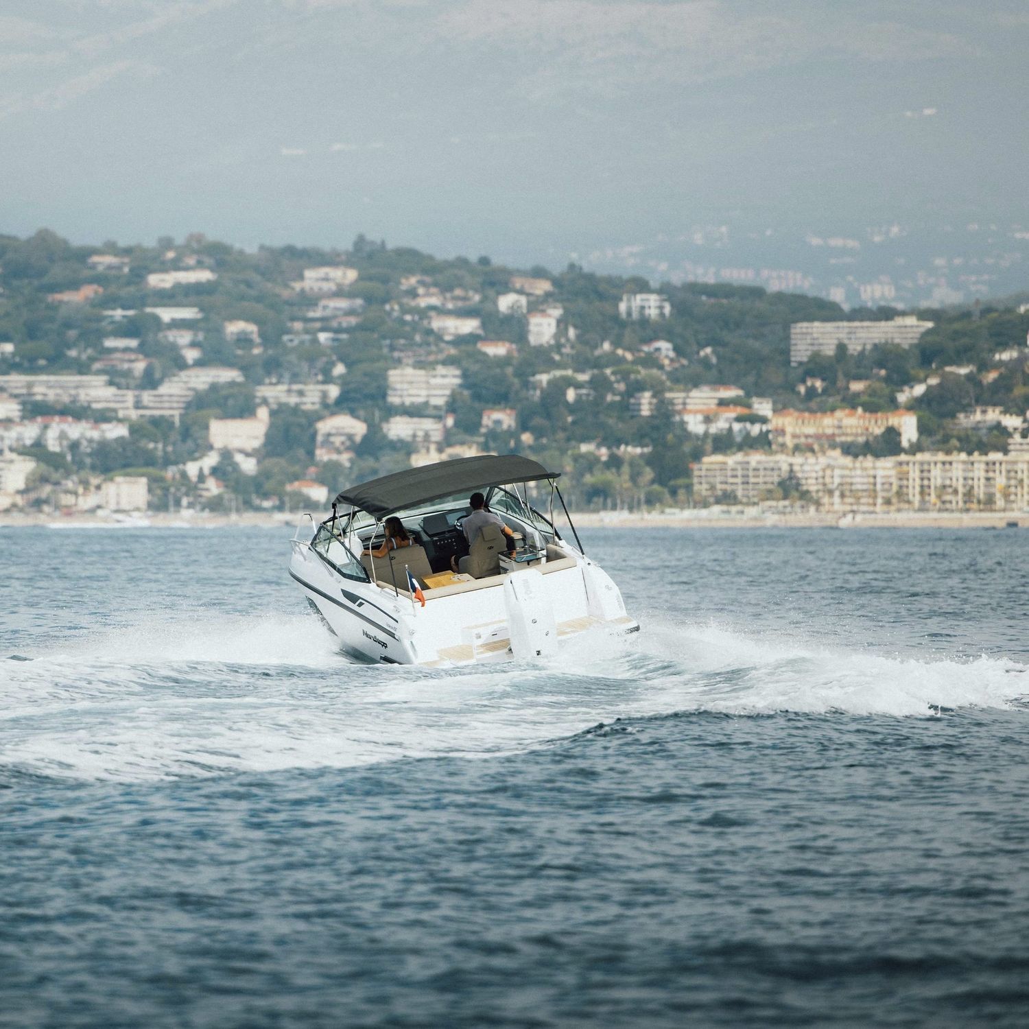 Lancha de proa aberta com motor de popa - Noblesse 830 - Nordkapp Boats ...