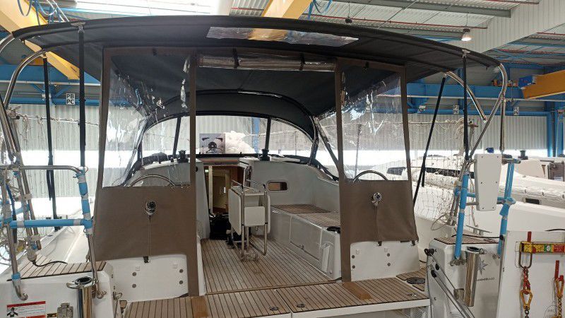 Fechamento de cockpit para veleiros - Sun Odyssey 380 - TTOP Nautic ...