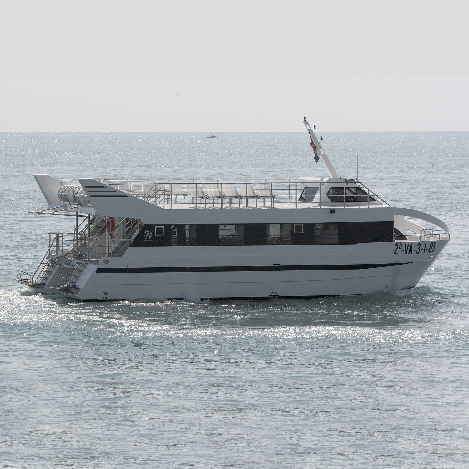 Barco profissional barco de passeio - 2000 FCAT - ARESA SHIPYARD ...