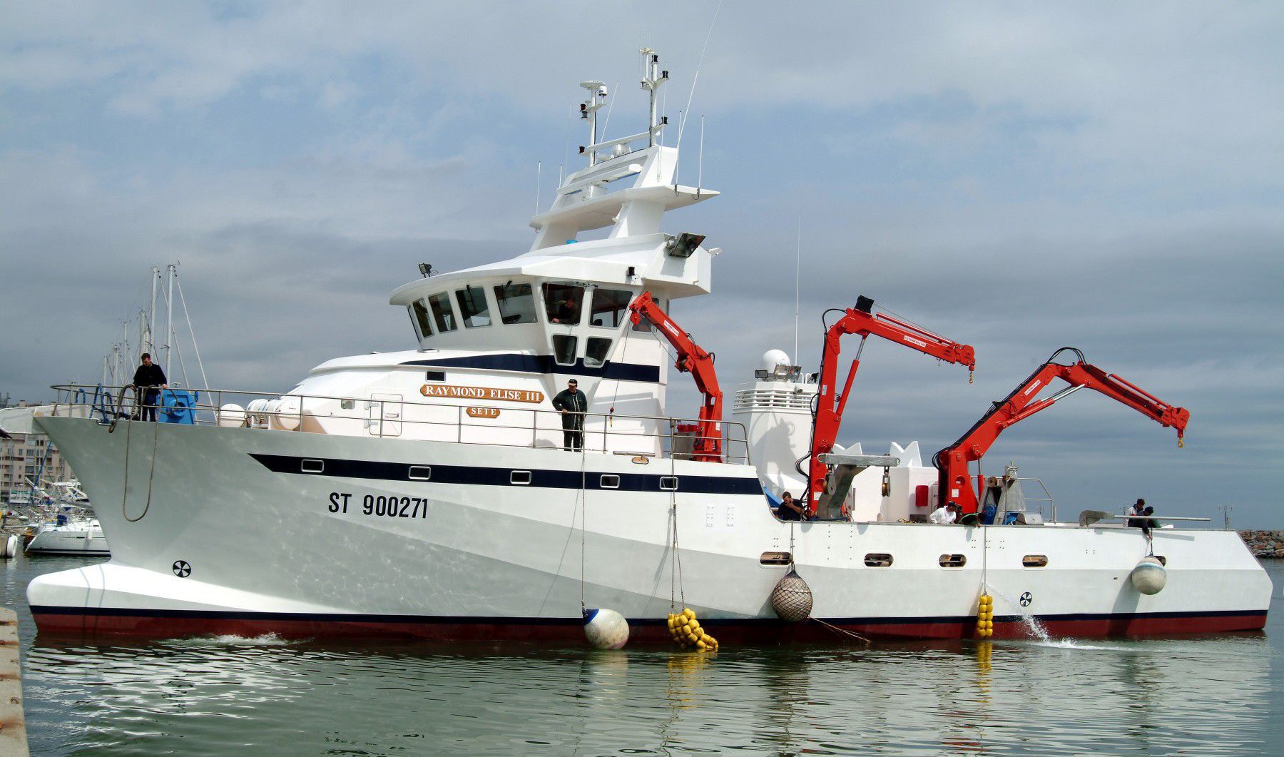 Navio de pesca profissional atuneiro cercador - ST 900271 - MARTINEZ ...