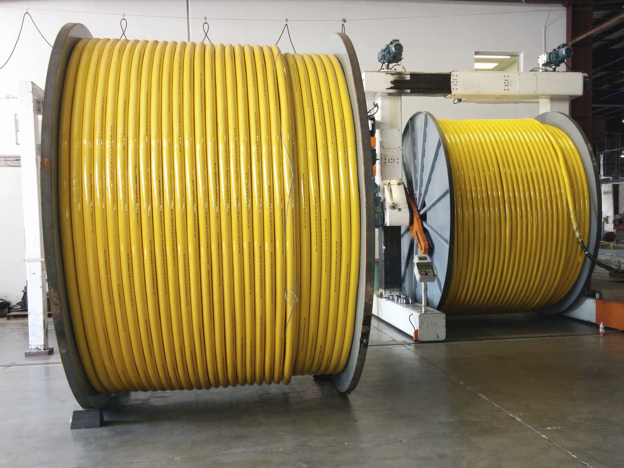 Guincho para navio - Umbilicals International - para cabo umbilical de ...