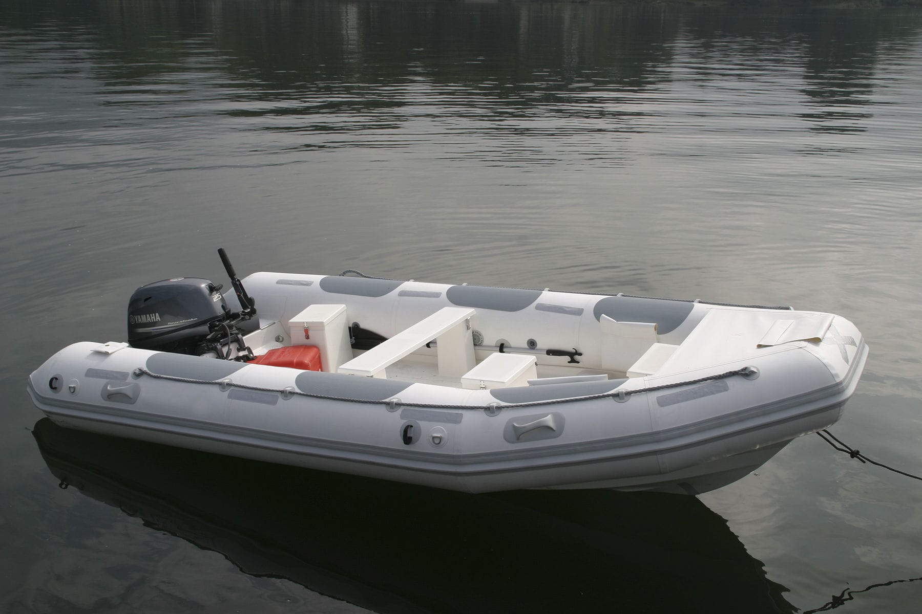 Barco profissional barco salva-vidas - RR-40 - TarponPro - com motor de ...