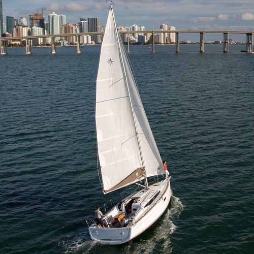 Veleiro de cruzeiro - SUN ODYSSEY 349 - Jeanneau - Sailboats - 3 ...