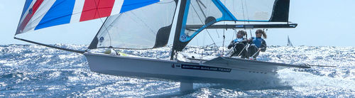 Barco de vela ligeira para dois tripulantes - 49ER FX - Ovington ...