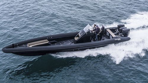 Barco profissional barco utilitário - GM 12HS - NORTHSTAR RIBs - com ...