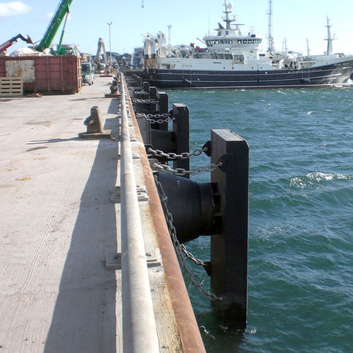 Defensa para porto - DCN - DockGuard Ltd - de píer / cônica