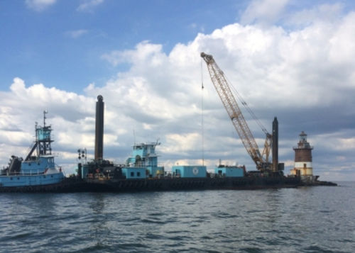 Navio com draga de alcatruzes - Delaware Bay - Donjon Marine